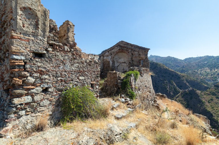Borgo Amendolea e il suo castello – Calabria – Il primo sito urbex in ...