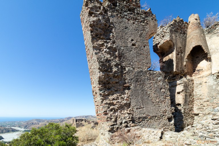 Borgo Amendolea e il suo castello – Calabria – Il primo sito urbex in ...