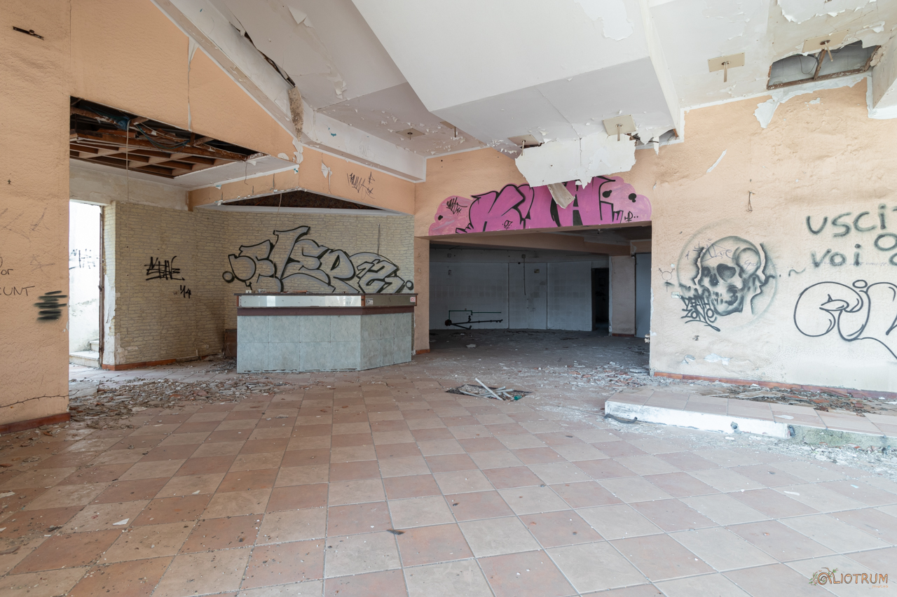 Motel Garbage – Albergo abbandonato – Il primo sito urbex in Sicilia