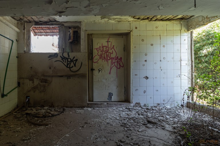 Motel Garbage – Albergo abbandonato – Il primo sito urbex in Sicilia